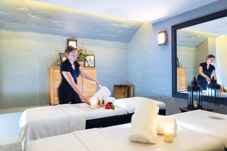 On a testé iYU®, le premier robot de massage autonome au monde - Sense ...